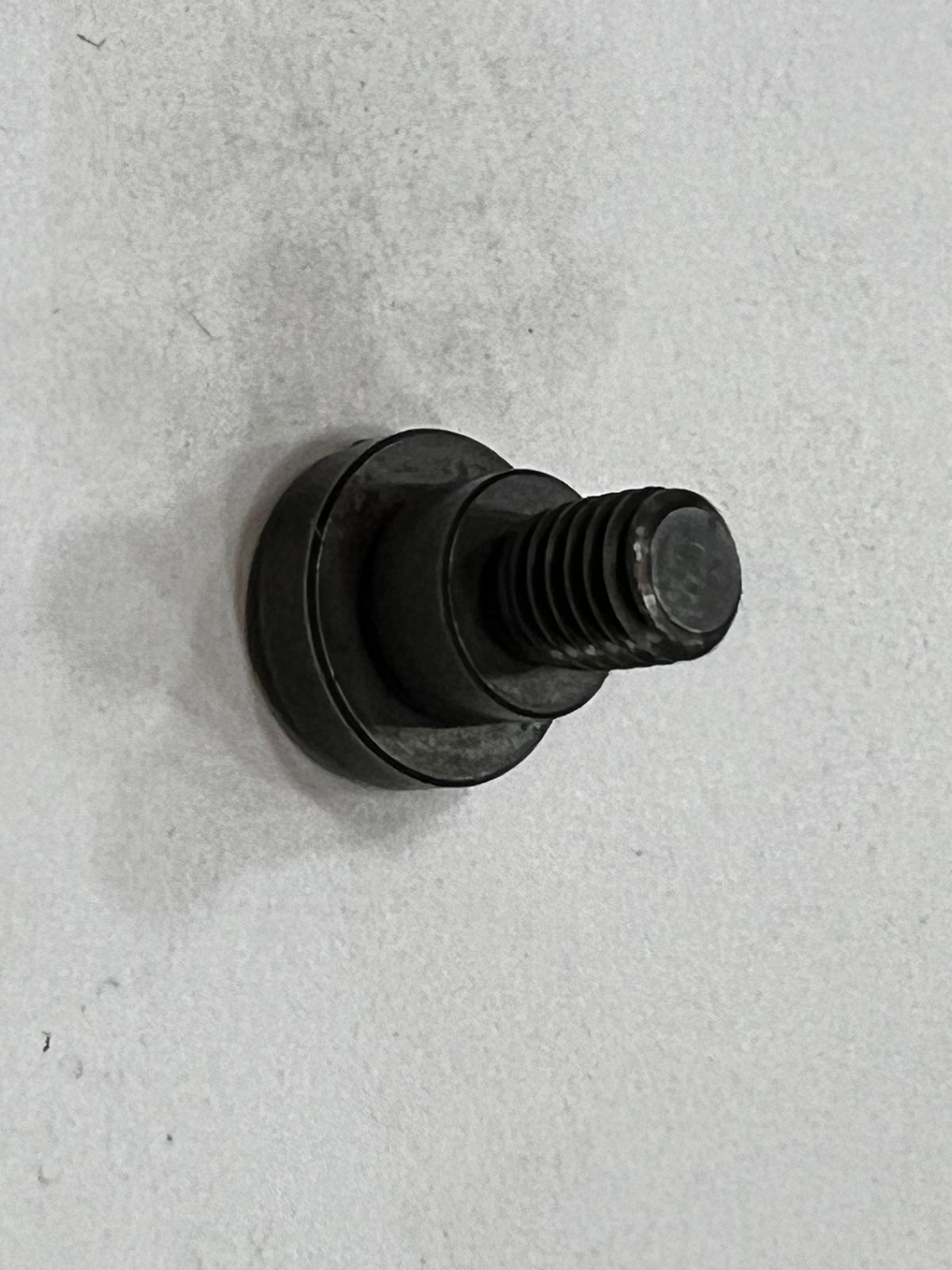 549288 TORNILLO DE MAQUINA DE COSER SINGER - Orduz Colombia